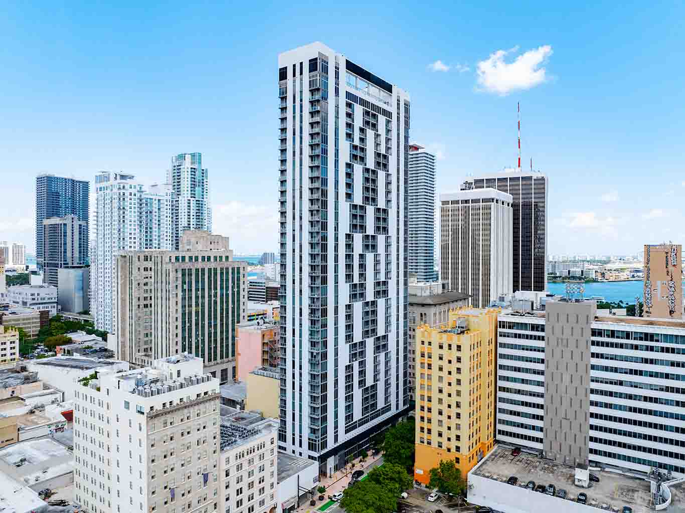 Centro Condos for Sale and Rent in Downtown Miami - Miami | CondoBlackBook