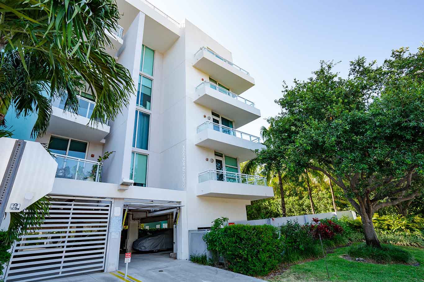 2020 Lofts Condo Condos for Sale and Rent in Mid-Beach - Miami Beach ...