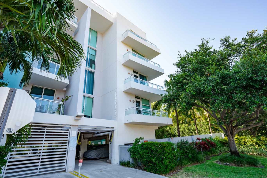 2020 Lofts Condo Condos for Sale and Rent in Mid-Beach - Miami Beach ...