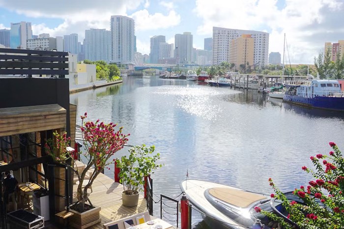 Best Waterfront Restaurants in Miami | CondoBlackBook Blog