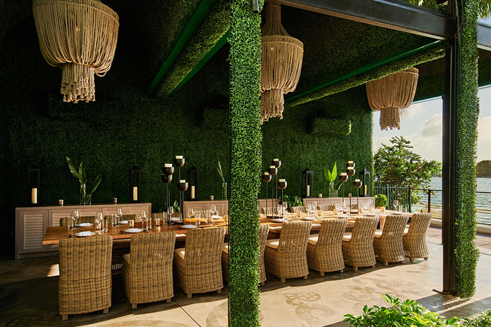 Best Waterfront Restaurants in Miami | CondoBlackBook Blog